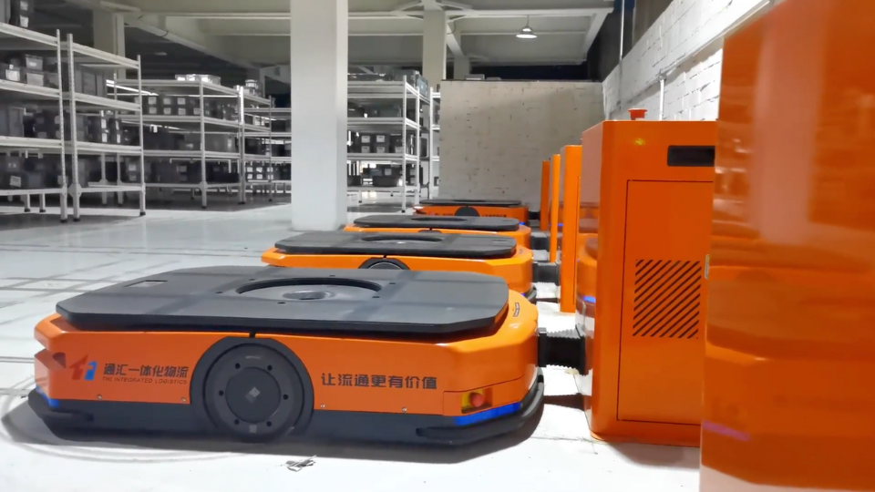 Quicktron X Tonghui| Quicktron Robotics - We Move The Future